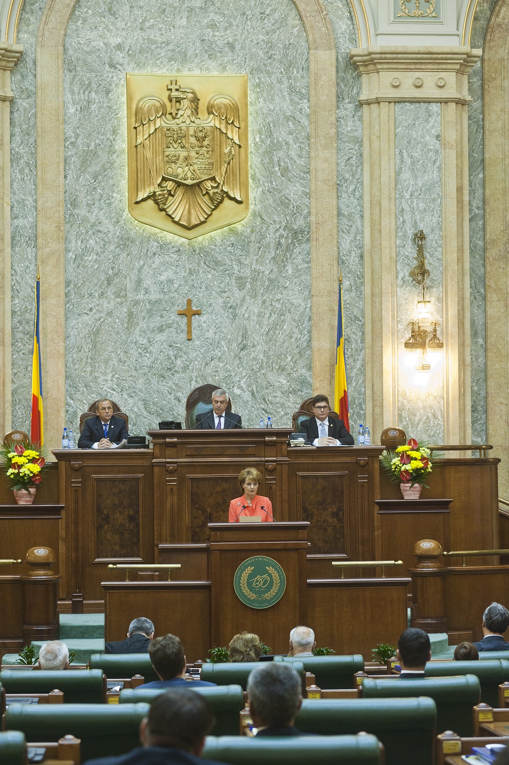 Королевская семья Румынии отмечает 150-летие создания Сената Румынии ...