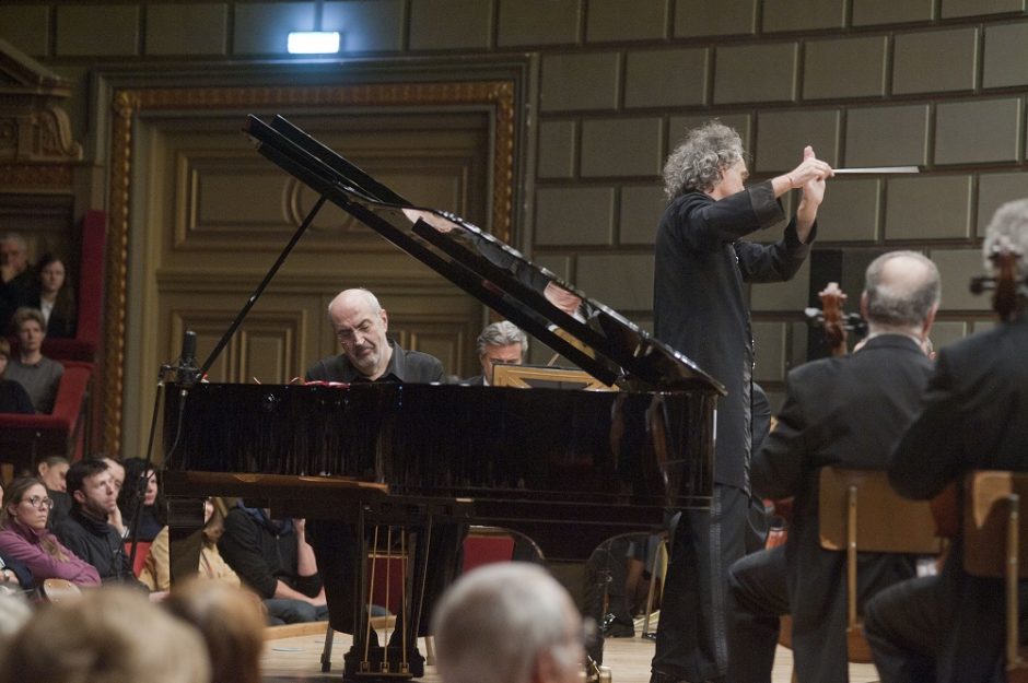 Maestrul Dan Grigore, 60 de ani pe scenele lumii | Familia Regală a ...