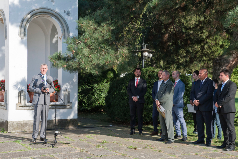 Seara Palatului Elisabeta dedicată Asociației Elisabeta Rizea | Familia ...